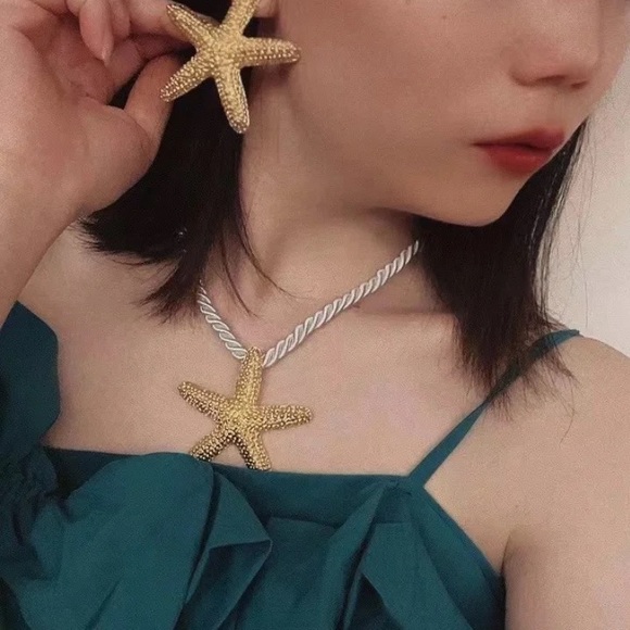 Zara | Jewelry | Zara Gold Seashore Necklaces Sea Shell Starfish Shell ...